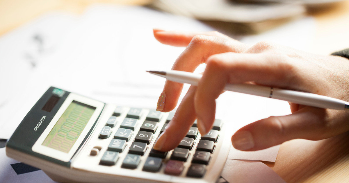 Savings Calculator | Savings Interest Calculator | HL